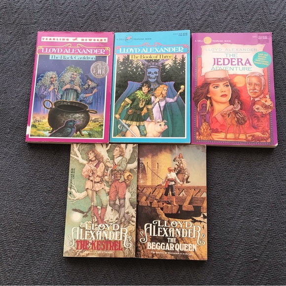 Dell Yearling | Other | Vintage Lloyd Alexander Black Cauldron Book Of ...